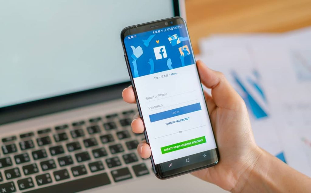 What is Facebook and its Importance ? - TechUniverses